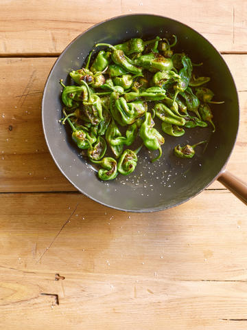 Pan-Roasted Padrón Peppers Recipe - Sunset Magazine