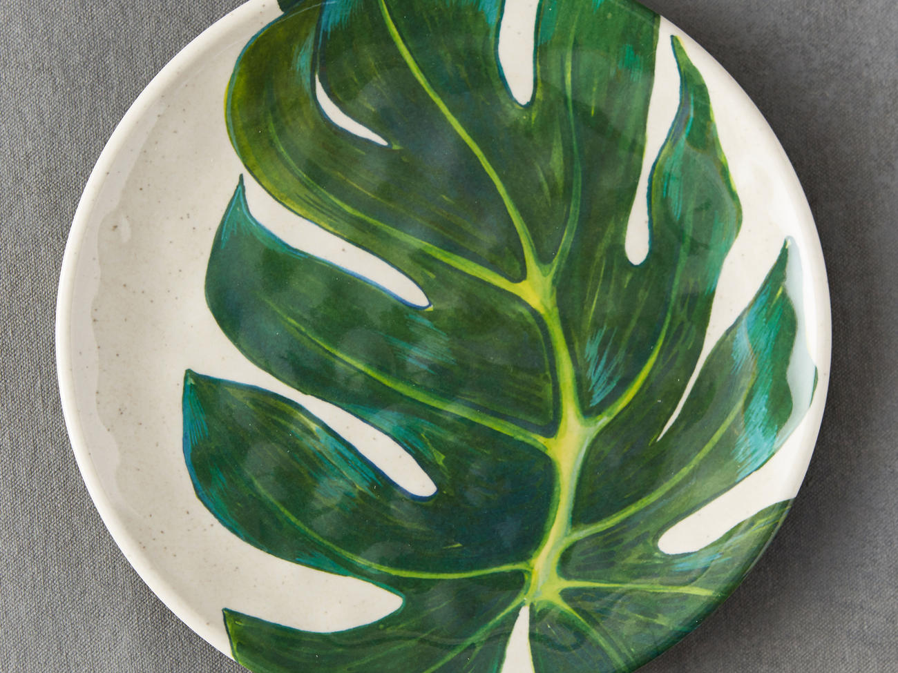 Stylish Accessories for a Summer Party