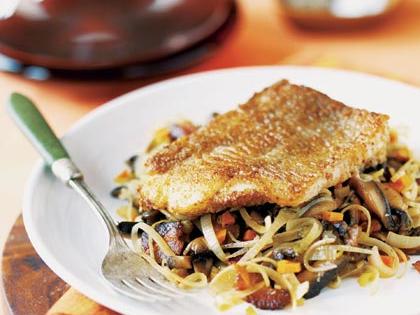 Pan-Roasted Fish on Mushroom-Leek Ragout Recipe – Sunset Magazine